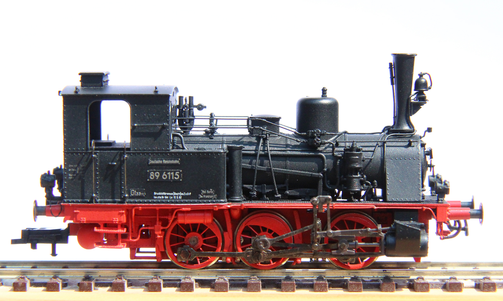 Umbau einer Trix-T3, BR89, zur 89 6115 der Deutschen Reichsbahn ...